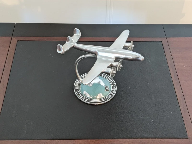 Miniatuur op onderstel "air france" Kavel nummer: 78 - AlleVeilingen