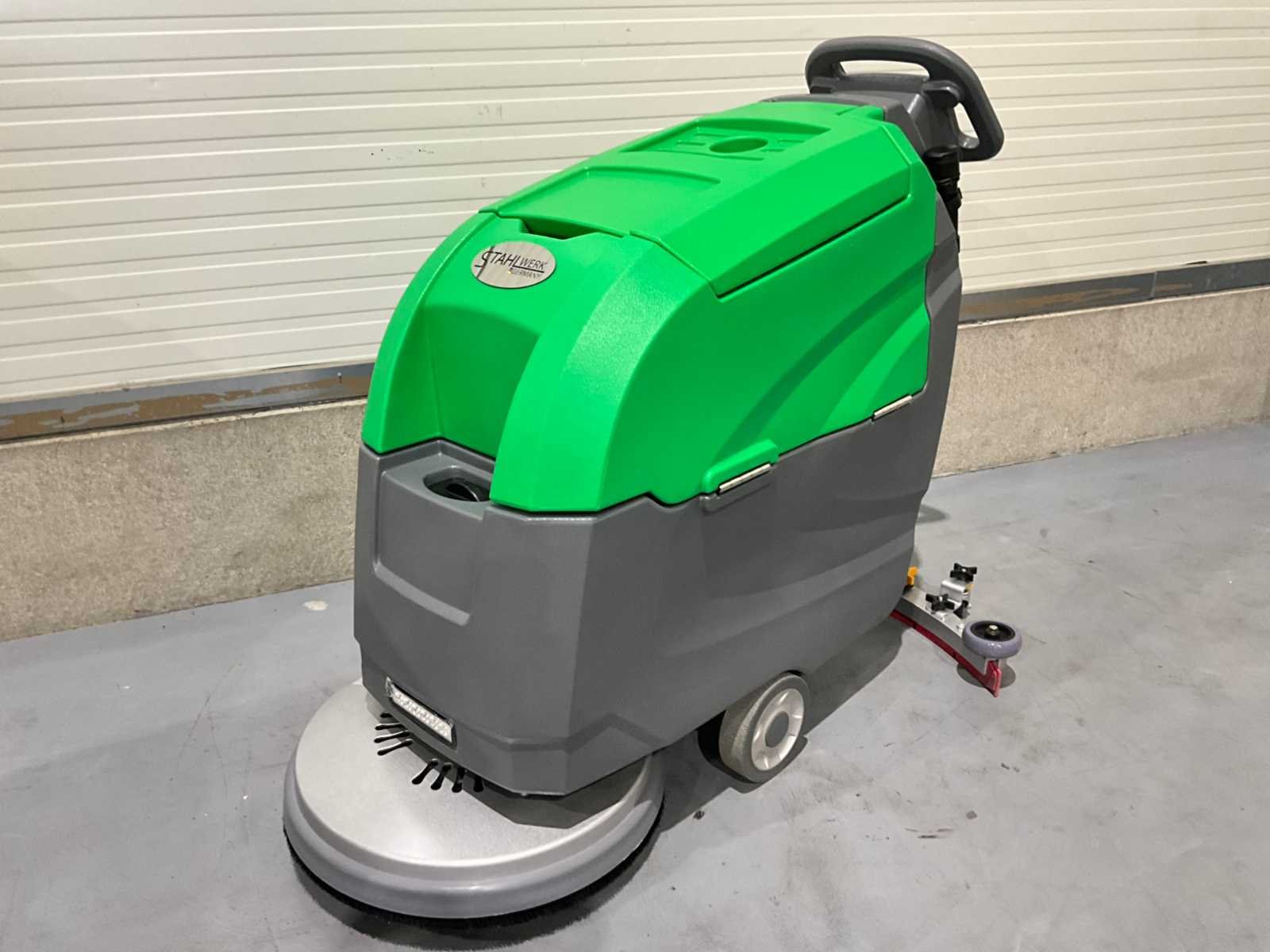 Stahlwerk - 2026 - sw580 - achterloop schrob-zuig machine Kavel nummer ...